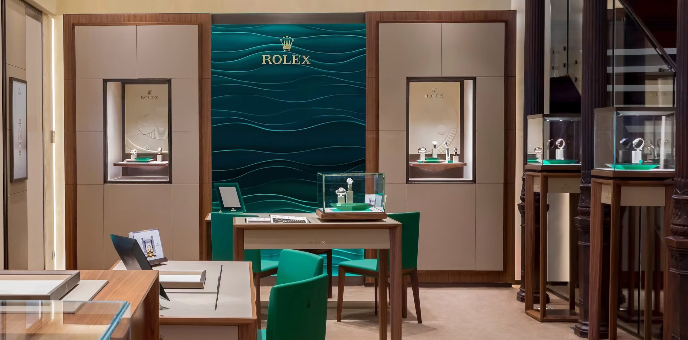 Meet our Rolex Team | Perodri Joyeros