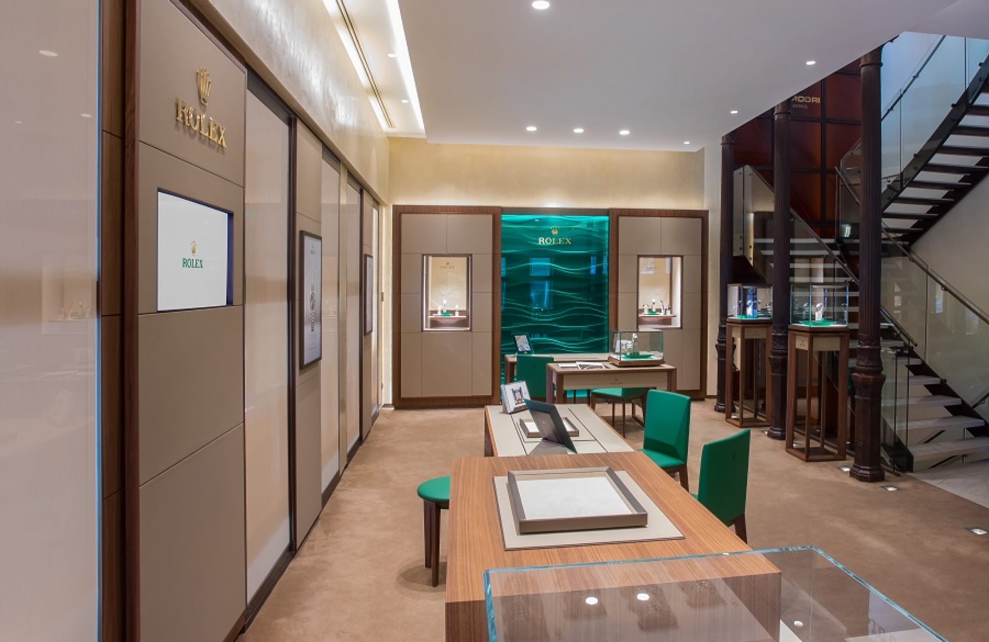Meet our Rolex Team | Perodri Joyeros